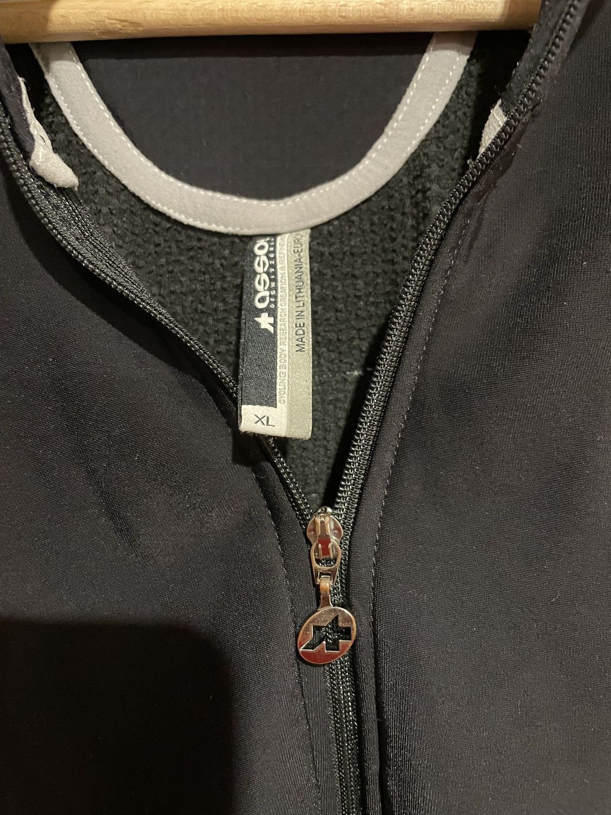 Assos ij.tiBuru 4 za 700 Kč | Cyklobazar.cz