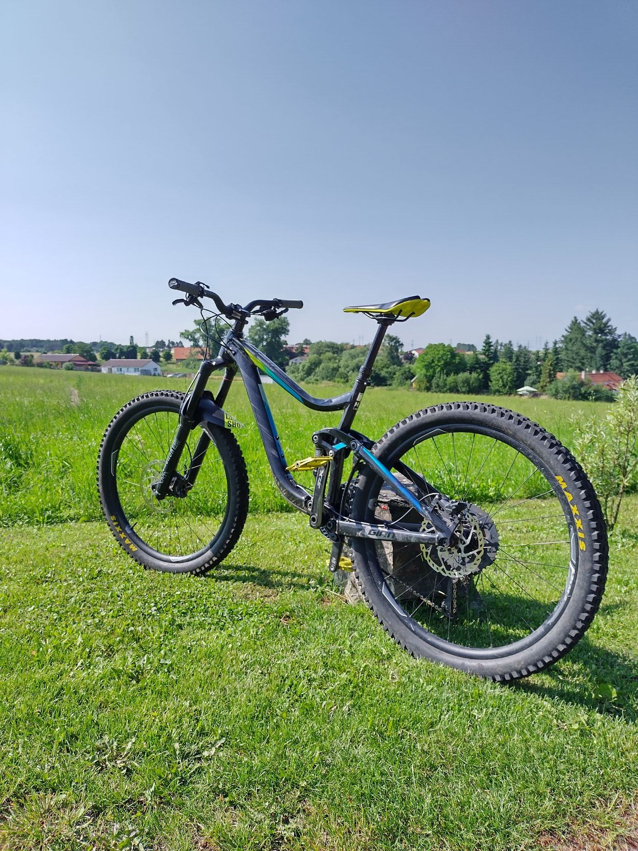 GIANT REIGN 2 GE 2018, vel.M, kola 27,5 za 35 900 Kč | Cyklobazar.cz
