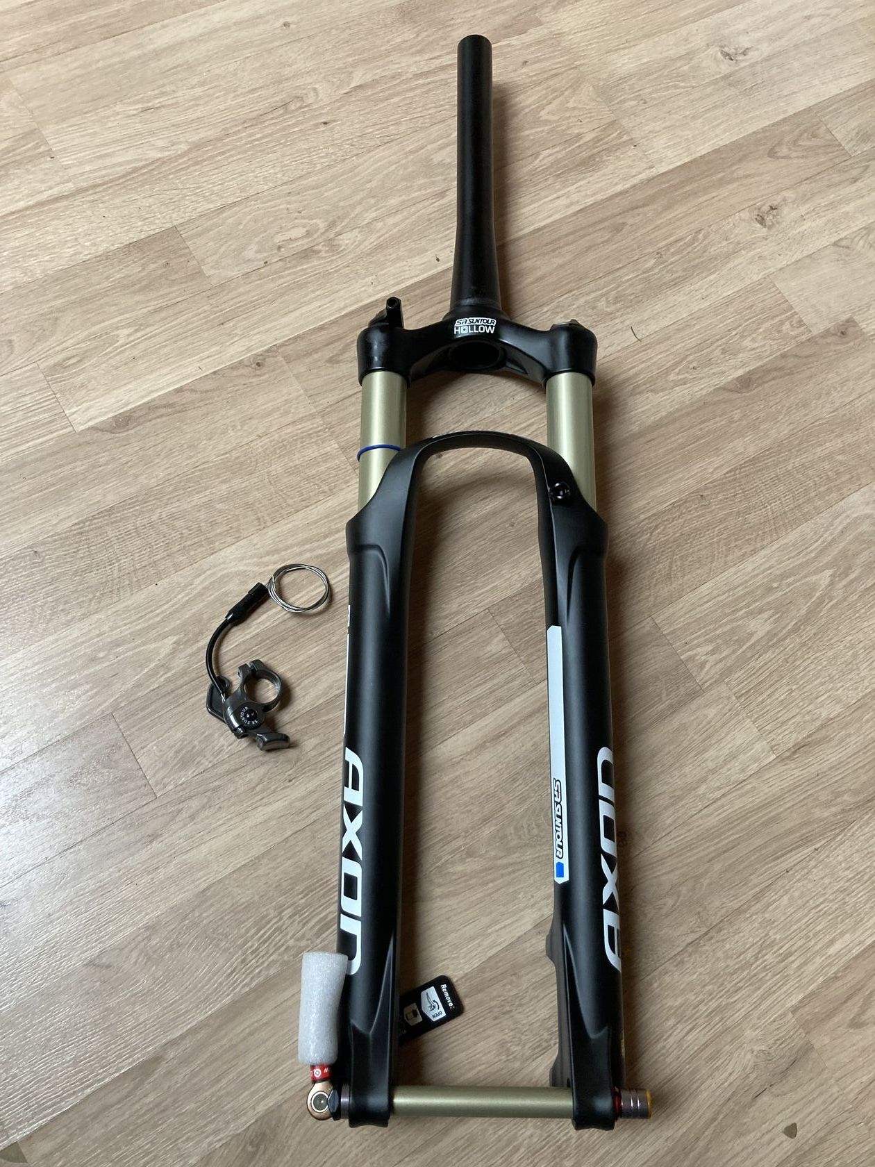 Suntour Axon Elite RL-RC 29" za 6 300 Kč | Cyklobazar.cz
