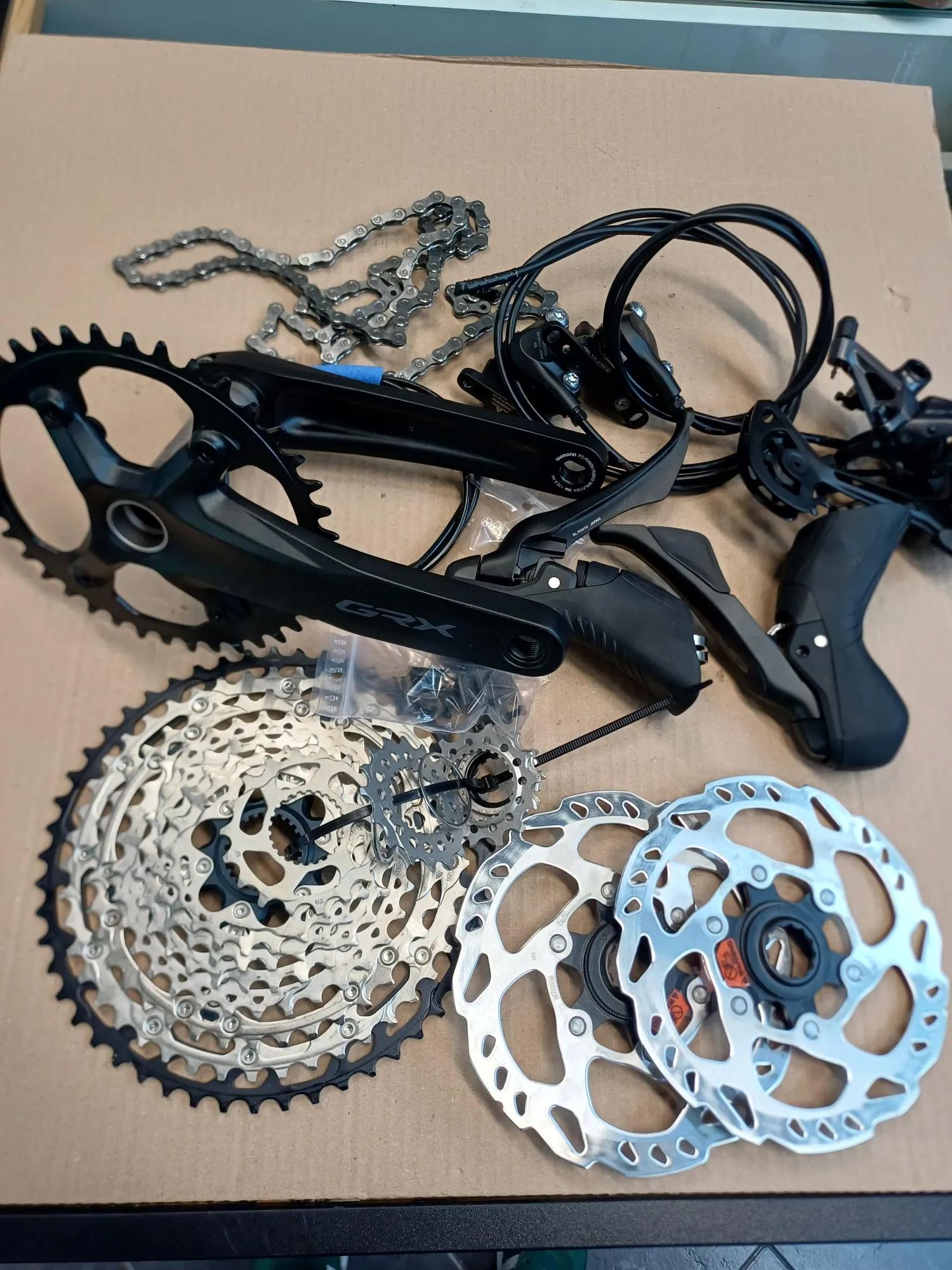 Kompletní sada Shimano GRX sada 1x12 za 9 500 Kč | Cyklobazar.cz