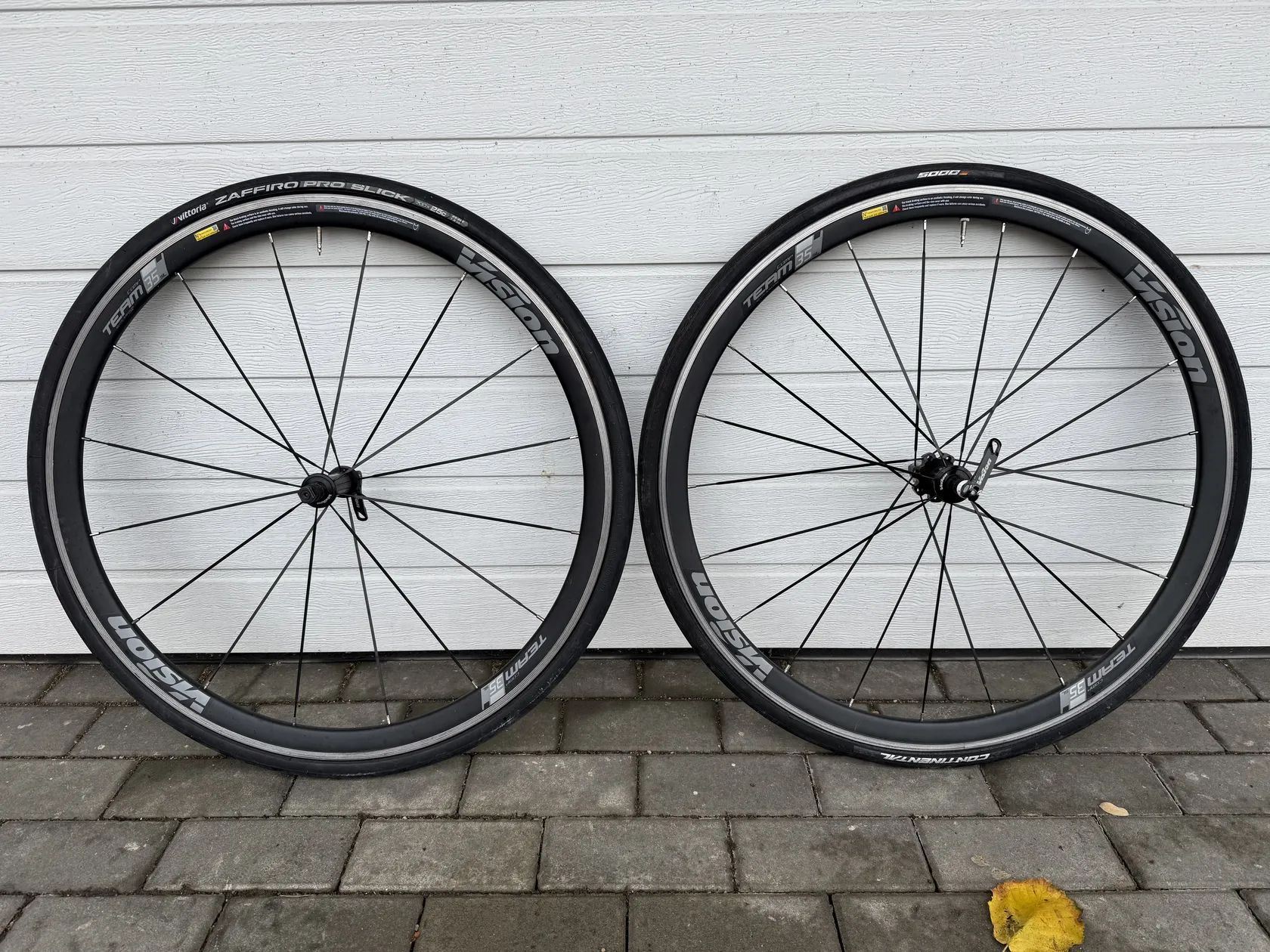 Zapletená kola Vision Team Comp 35SL za 3 900 Kč | Cyklobazar.cz
