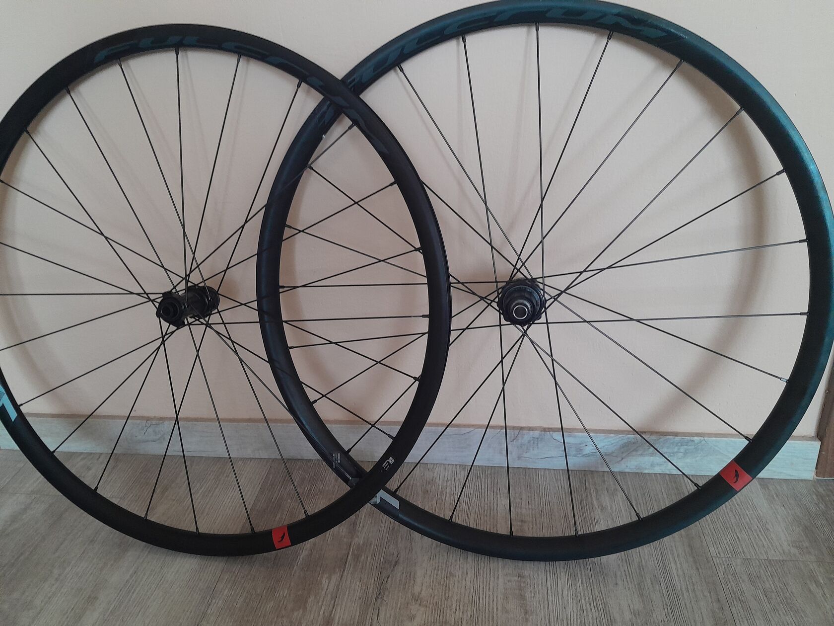 Zapletená kola Fulcrum Racing 6 DB 2 Way fit ready za 4 000 Kč ...