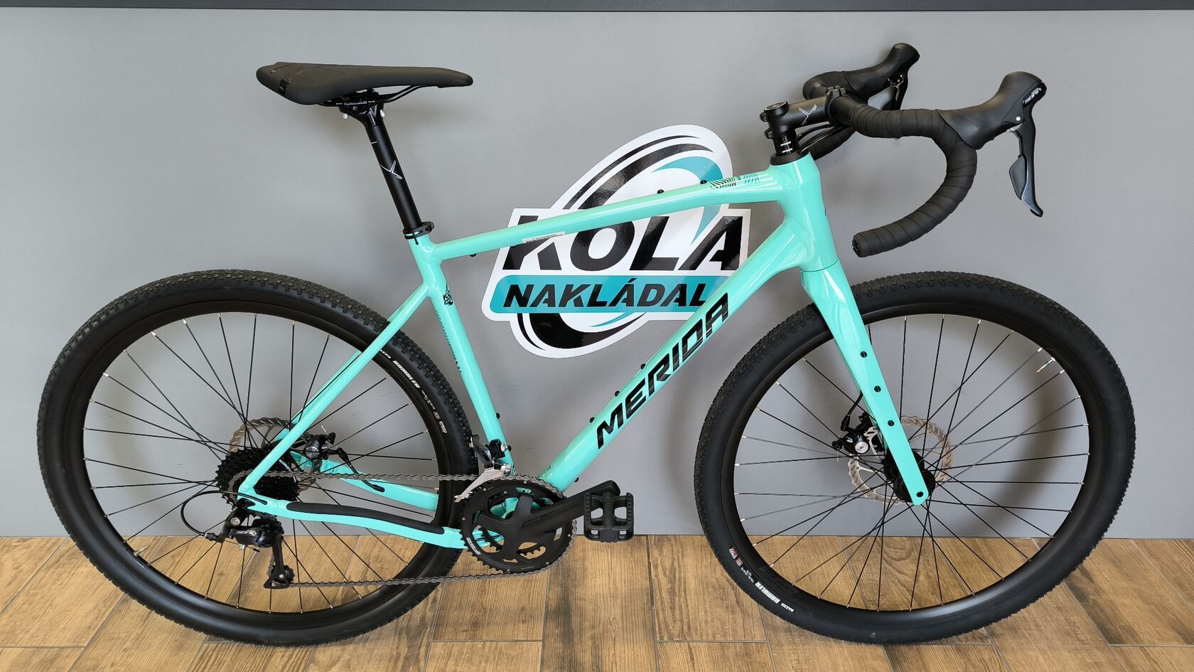 MERIDA SILEX 200 Crayon Teal(Black/Teal) S za 28 990 Kč | Cyklobazar.cz