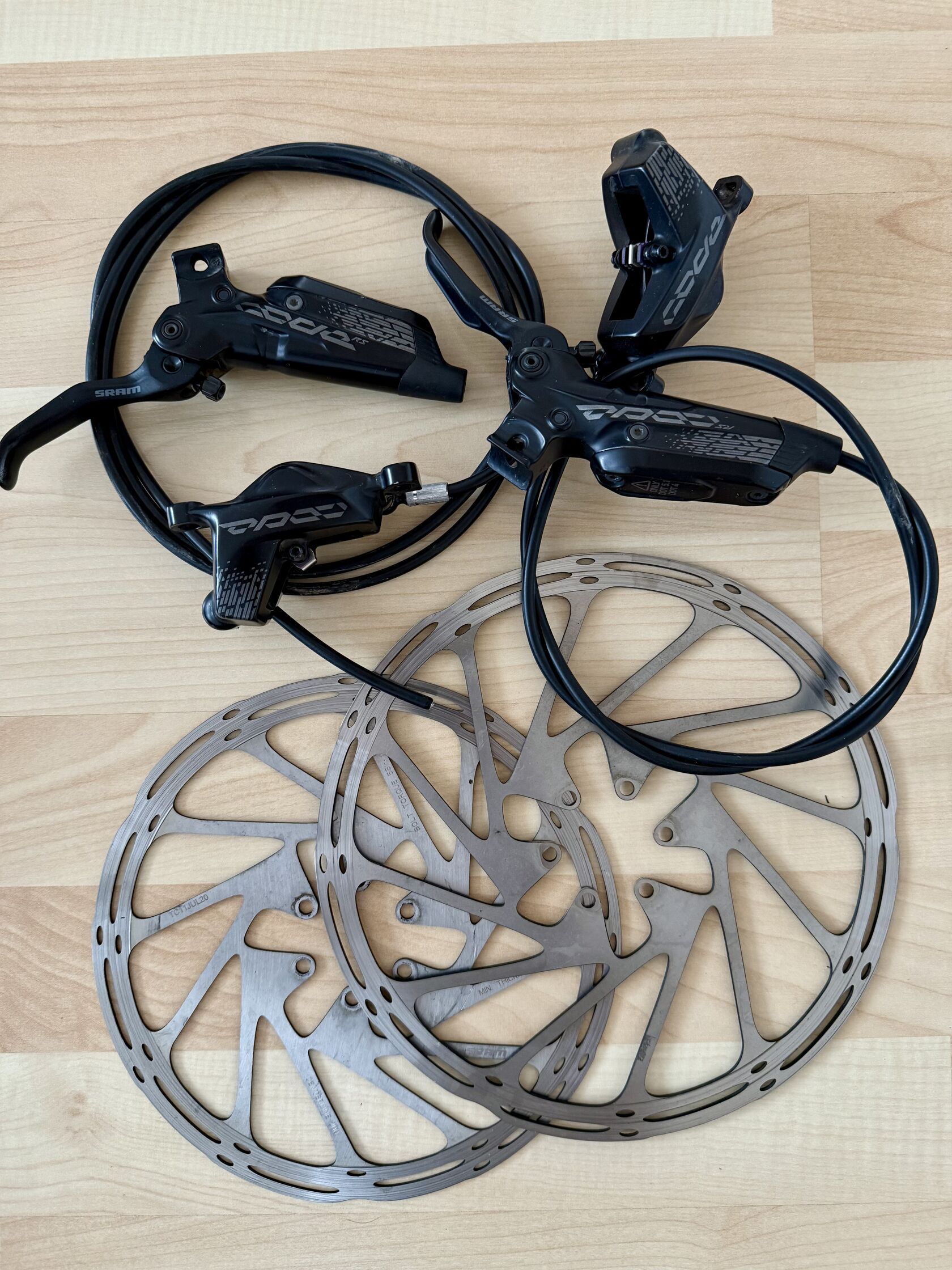 Brzdy Sram Code RS + kotouče 200mm a 220mm za 2 990 Kč | Cyklobazar.cz