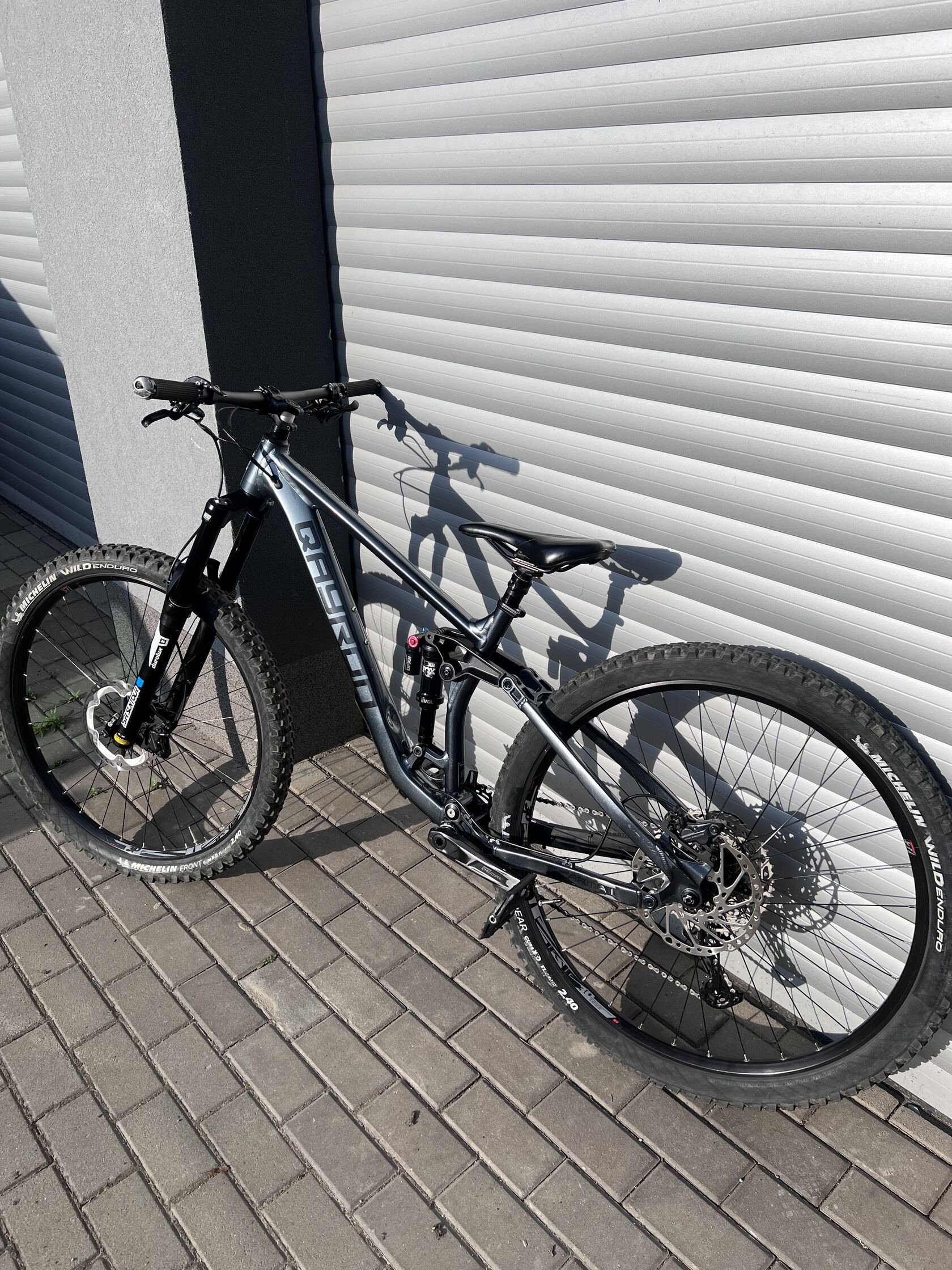 Qayron Carma MKII EN 3F 29 za 34 990 Kč | Cyklobazar.cz