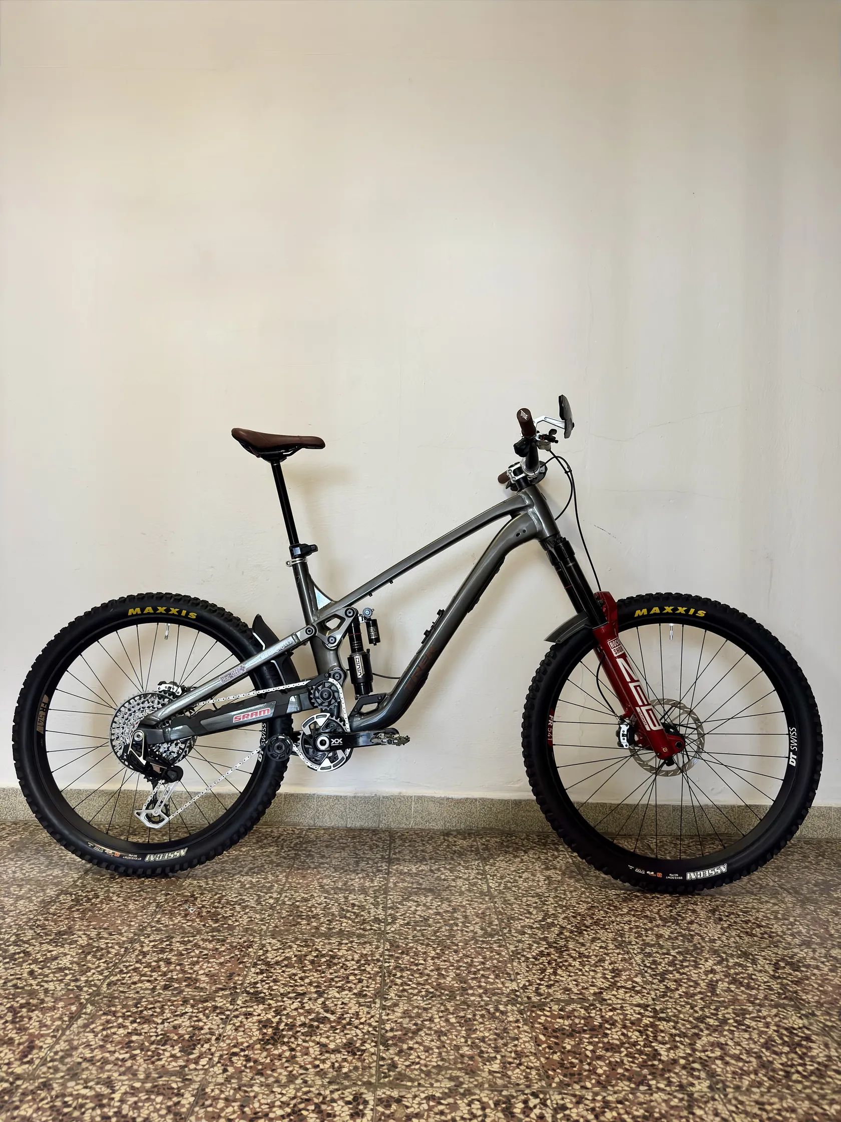 Trek slash ultimate build | Cyklobazar.cz