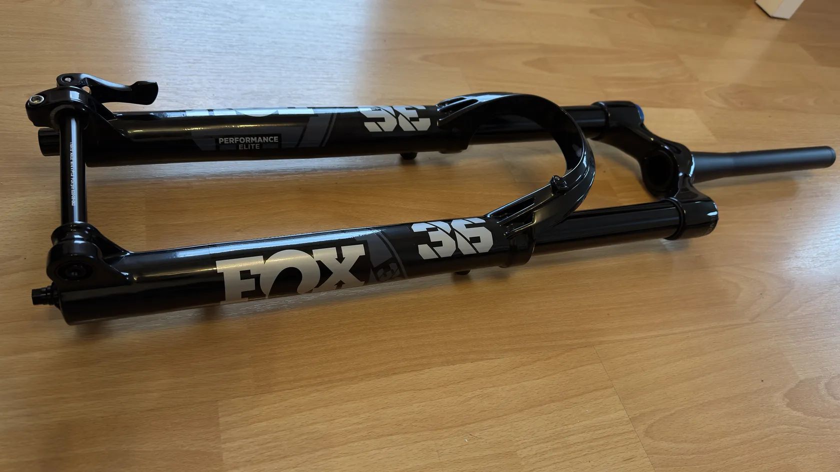 Fox 36 Performance Elite - NOVÁ za 10 990 Kč | Cyklobazar.cz